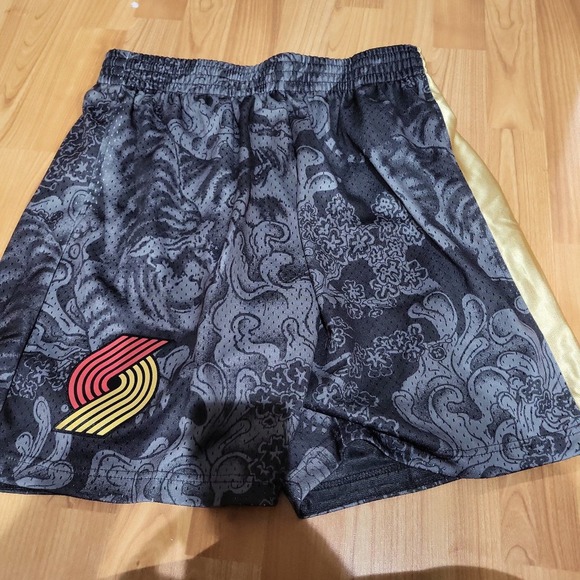 Mitchell & Ness | Shorts | Portland Trailblazers Mitchell Ness Shorts ...